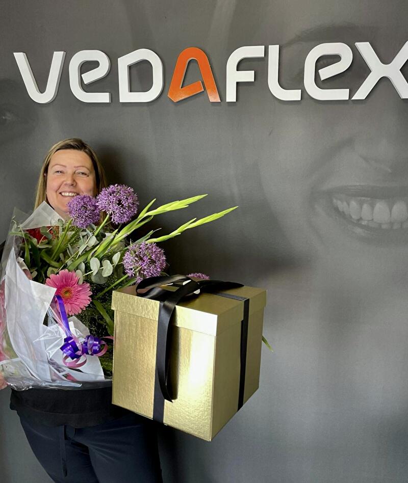 SANDRA 5 JAAR BIJ VEDAFLEX - Vedaflex